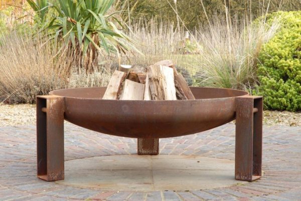 MAGMAFIREPITS - Contemporary quality fire pits UK made